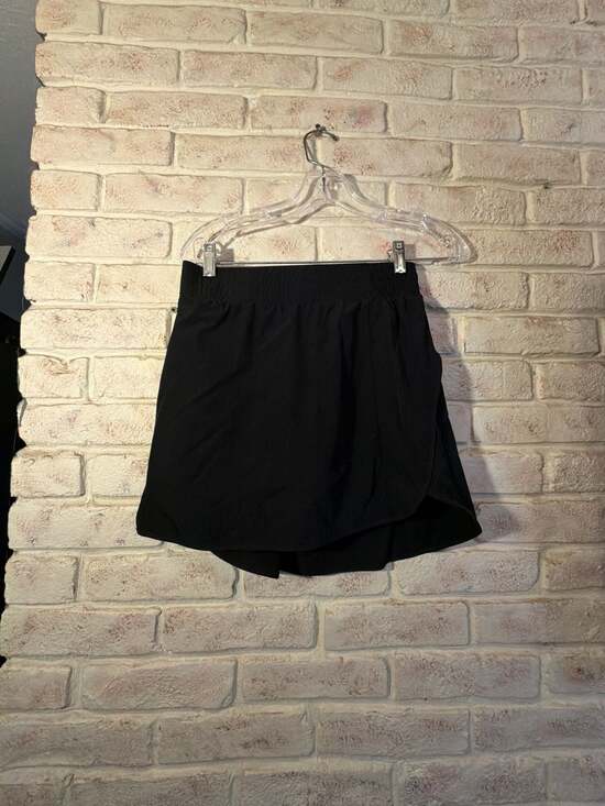 HALARA | Shorts | Halara High Waisted Curved Hem 2in Mini Hiking Skort ...